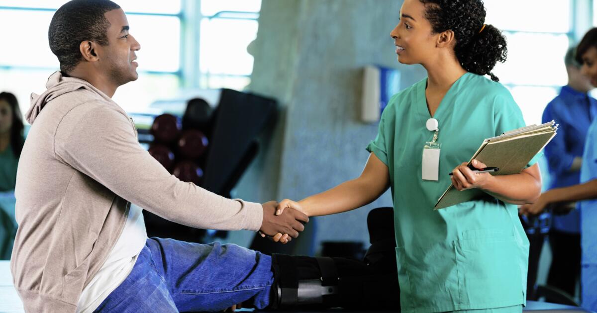 8 Tips For Choosing A Sports Medicine Doctor 8-tips-for-choosing-a-sports-medicine-doctor